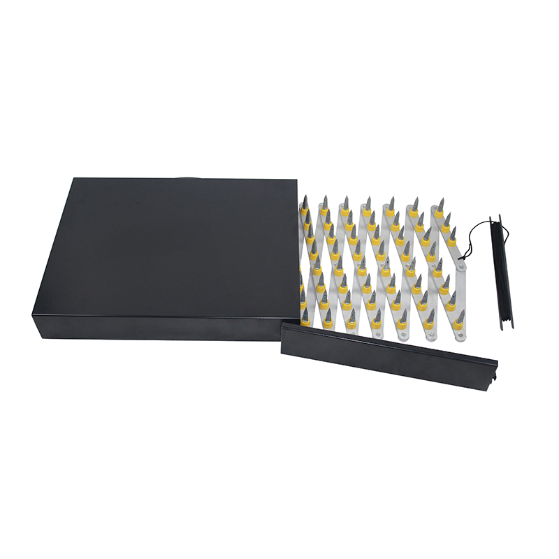 China Manual portable roadblocks for traffic control LZ-01 factory and ...